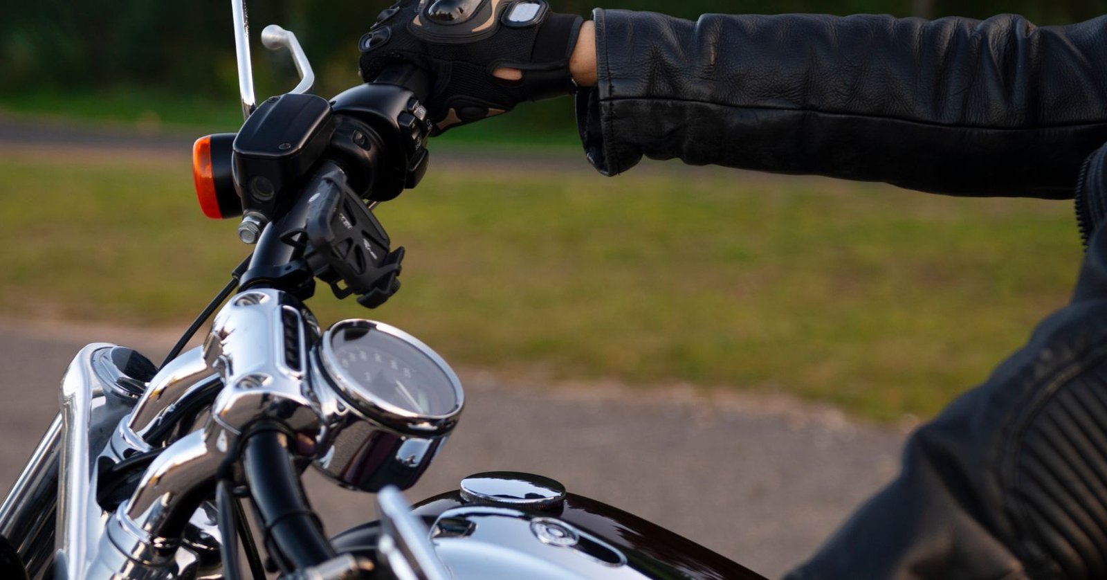 Motorcycle Handlebars: Top Options for Comfort and Control - IronArse